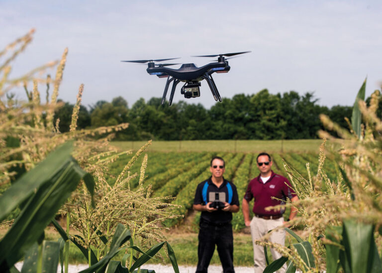 SIU students learn techniques for sky-high farming – Illinois Country ...
