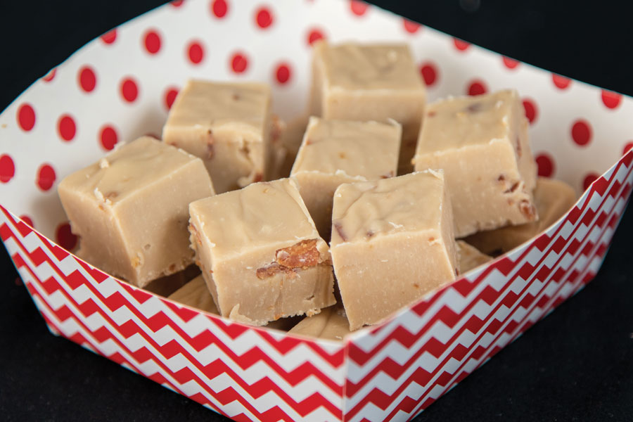Maple Bacon Fudge – Illinois Country Living Magazine