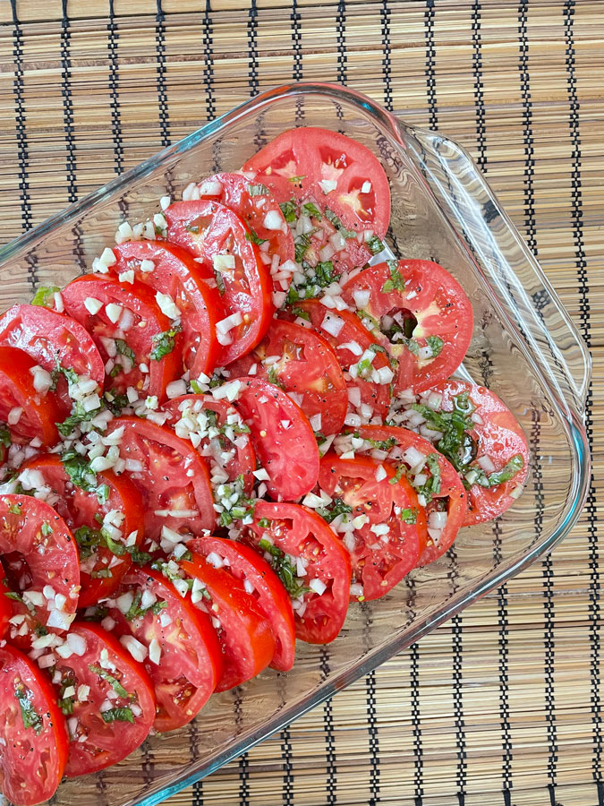 Fresh Sliced Tomato Salad – Illinois Country Living Magazine