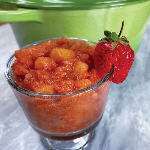 Chunky Strawberry Applesauce – Illinois Country Living Magazine